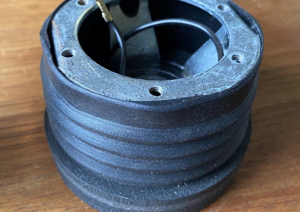 Solid vs. Collapsible Momo Hub Adapter | patipatina